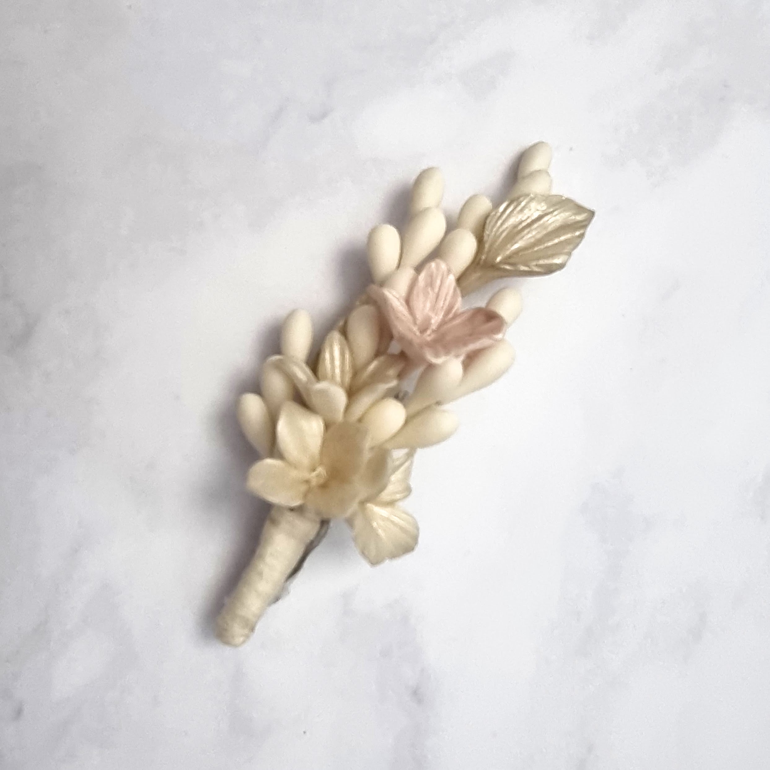 BOUTTONIERE AZAHARES ROSA CREMA DORADO – Petit Atelier Bridal